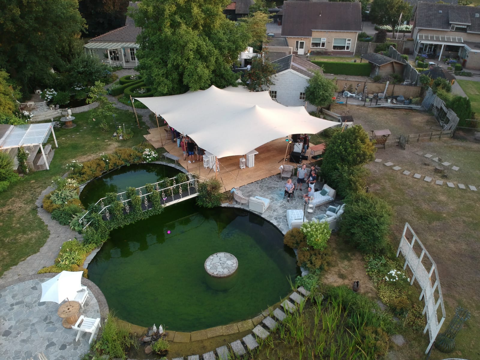 Stretchtent verhuur voor bruiloft, verjaardag, tuinfeest of groot evenement!